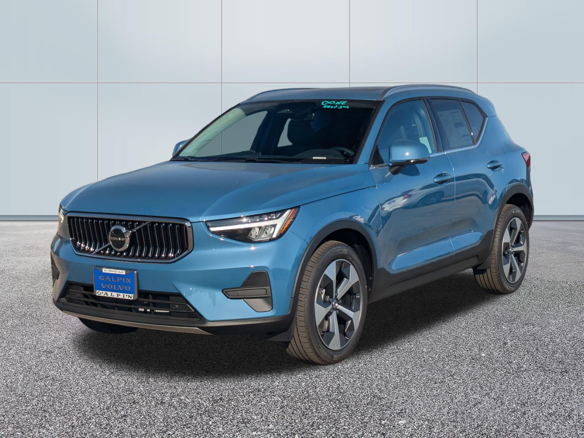 Volvo xc40 t4 recharge design expression store